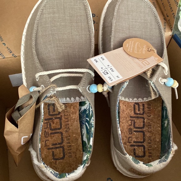 Hey Dude | Shoes | Hey Dude Wendy Natural Rosemary Size 7 Brand New In ...